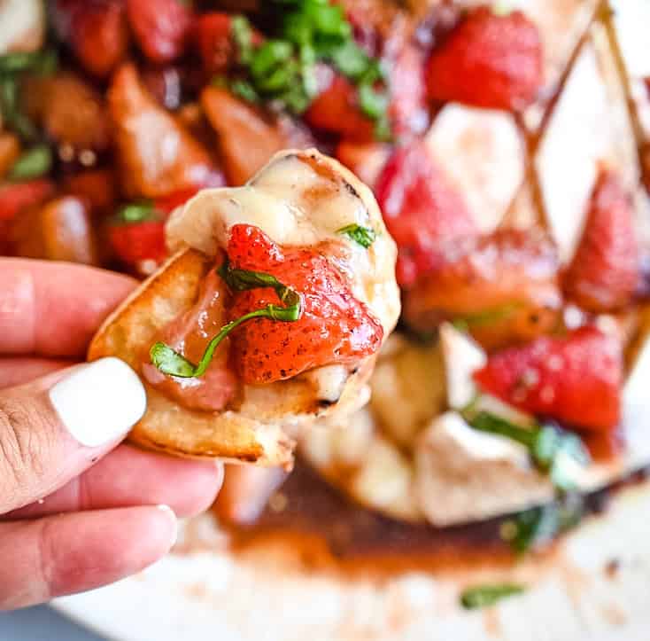 Strawberry And Balsamic Baked Brie Perfect Summer Appetizer рџќ